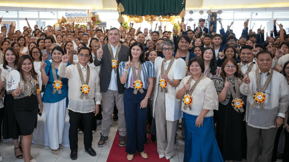 Sen. Pia Cayetano attends Inaugural Moving Up Ceremonies at the Nat’l ...