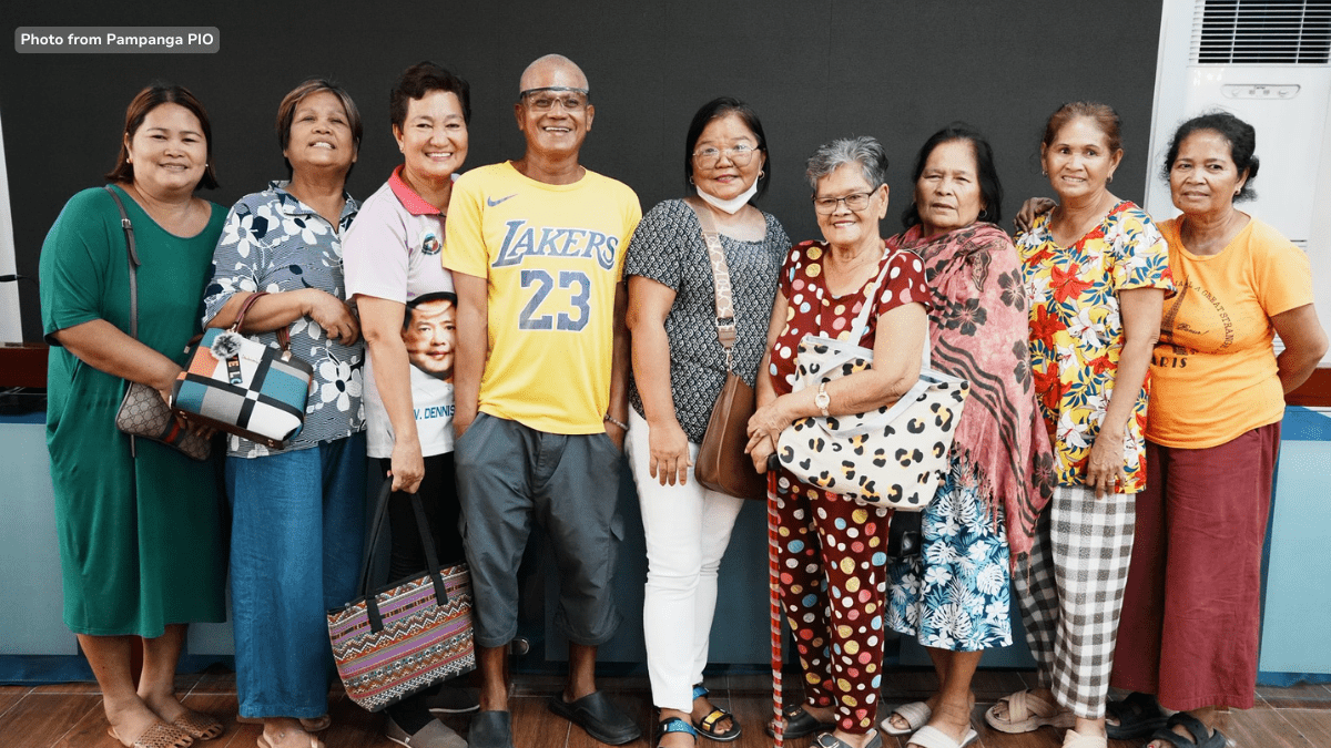 10 senior citizen, balik-ngiti sa libreng pa-pustiso ng Provincial ...