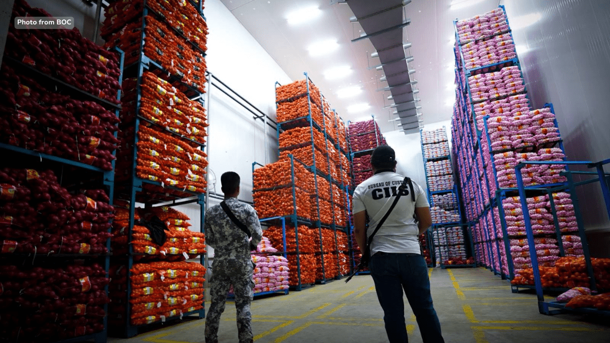 ₱35.4-M ng ‘smuggled’ na sibuyas at bawang, nasabat sa cold storage sa ...